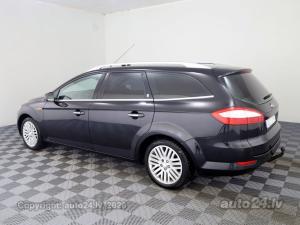 Melns Ford Mondeo 2008 Tallina, ar dzinēja tilpumu 2.00 L un nobraukumu 422 tūkst. km par 1599 €, foto 4 vietnē AUTOMOTO.COM.LV