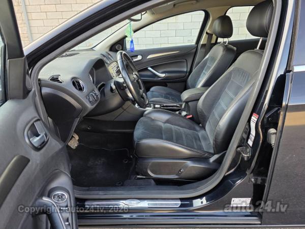 Melns Ford Mondeo 2008 Paide, ar dzinēja tilpumu 2.00 L un nobraukumu 279 tūkst. km par 2999 €, foto 11 vietnē AUTOMOTO.COM.LV