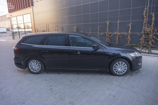 Black Ford Mondeo 2008 in Klaipeda, with an engine capacity of 2.00 L and mileage of 293 thousand km for 2300 €, photo 4 on AUTOMOTO.COM.LV