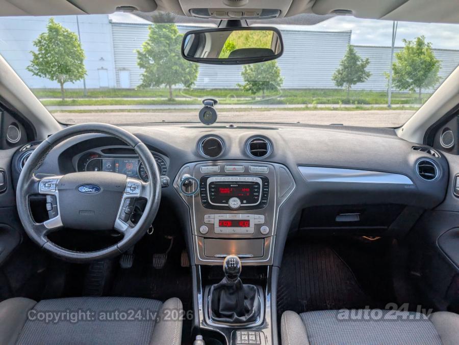 Melns Ford Mondeo 2008 Tartu, ar dzinēja tilpumu 2.00 L un nobraukumu 198 tūkst. km par 3500 €, foto 11 vietnē AUTOMOTO.COM.LV