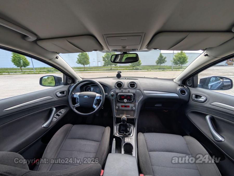 Melns Ford Mondeo 2008 Tartu, ar dzinēja tilpumu 2.00 L un nobraukumu 198 tūkst. km par 3500 €, foto 12 vietnē AUTOMOTO.COM.LV