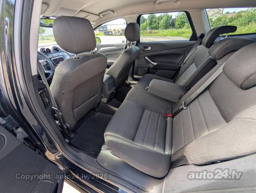 Melns Ford Mondeo 2008 Tartu, ar dzinēja tilpumu 2.00 L un nobraukumu 198 tūkst. km par 3500 €, foto 14 vietnē AUTOMOTO.COM.LV