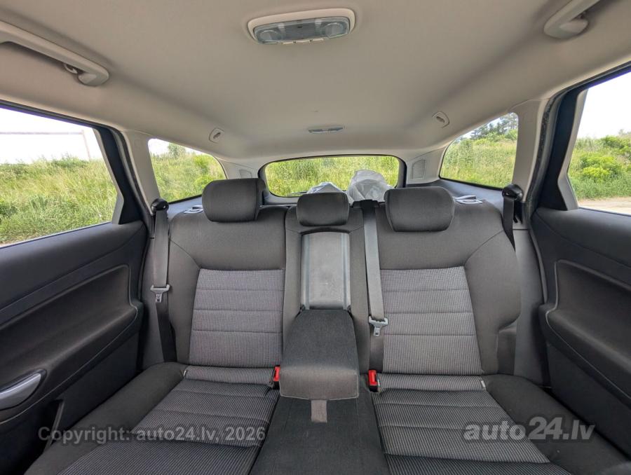 Melns Ford Mondeo 2008 Tartu, ar dzinēja tilpumu 2.00 L un nobraukumu 198 tūkst. km par 3500 €, foto 16 vietnē AUTOMOTO.COM.LV