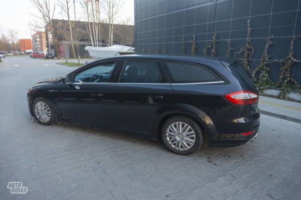 Melns Ford Mondeo 2008 Klaipėda, ar dzinēja tilpumu 2.00 L un nobraukumu 293 tūkst. km par 2350 €, foto 7 vietnē AUTOMOTO.COM.LV
