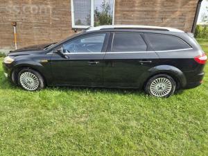 Melns Ford Mondeo 2008 Jelgava, ar dzinēja tilpumu 2.00 L un nobraukumu 245 tūkst. km par 1800 €, foto 3 vietnē AUTOMOTO.COM.LV