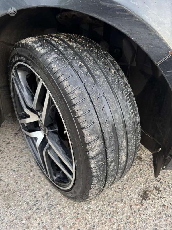 Melns Ford Mondeo 2008 Klaipėda, ar dzinēja tilpumu 2.00 L un nobraukumu 390 tūkst. km par 2300 €, foto 4 vietnē AUTOMOTO.COM.LV