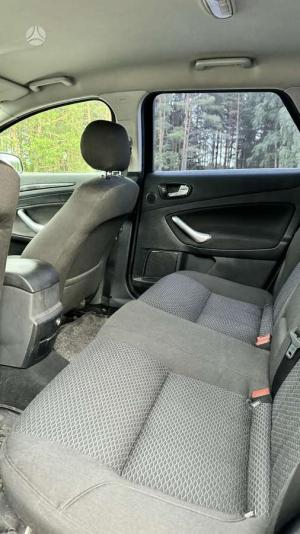 Melns Ford Mondeo 2008 Viļņa, ar dzinēja tilpumu 2.00 L un nobraukumu 339 tūkst. km par 2200 €, foto 11 vietnē AUTOMOTO.COM.LV