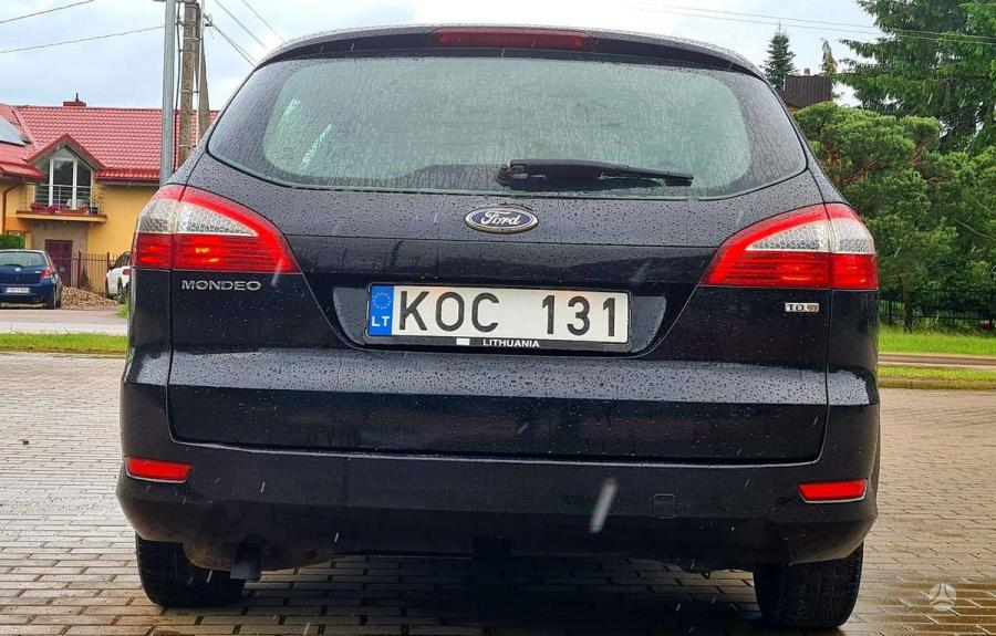 Black Ford Mondeo 2008 in Vilnius, with an engine capacity of 2.00 L and mileage of 327 thousand km for 1900 €, photo 7 on AUTOMOTO.COM.LV