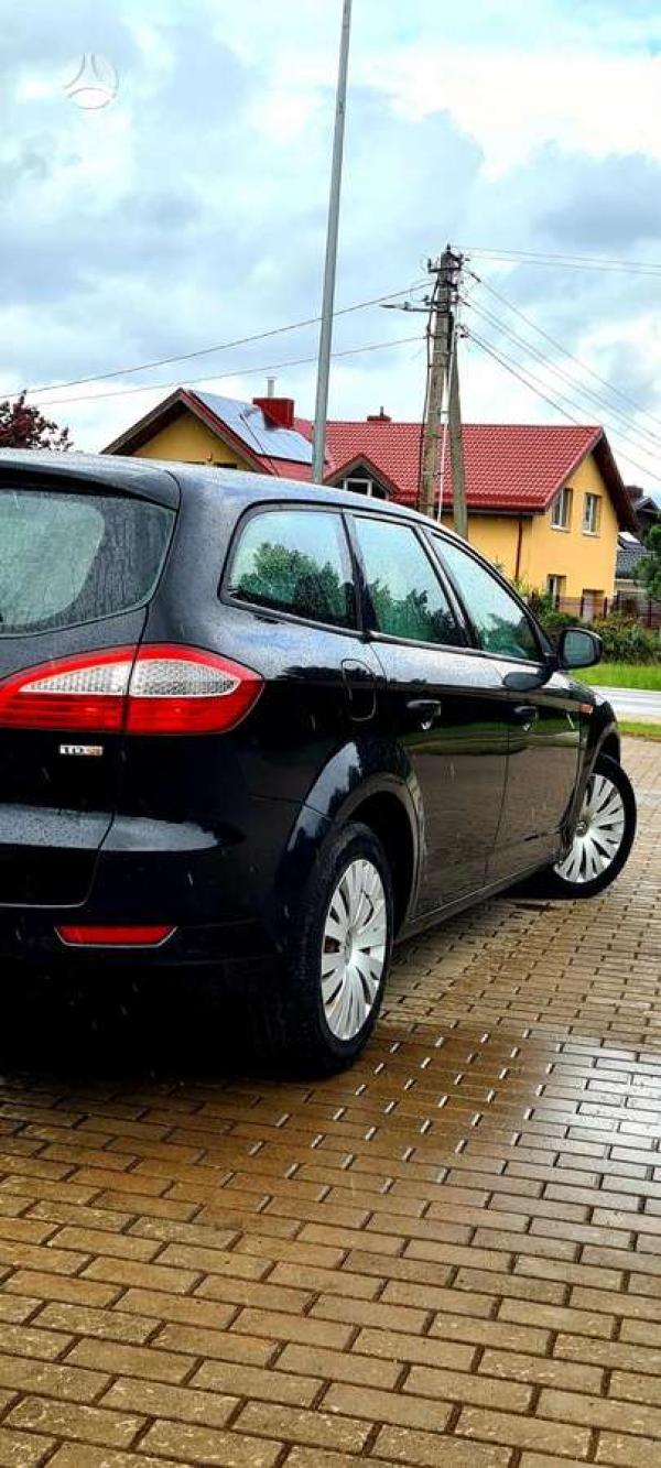 Black Ford Mondeo 2008 in Vilnius, with an engine capacity of 2.00 L and mileage of 327 thousand km for 1900 €, photo 9 on AUTOMOTO.COM.LV