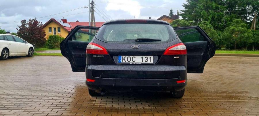 Black Ford Mondeo 2008 in Vilnius, with an engine capacity of 2.00 L and mileage of 327 thousand km for 1900 €, photo 20 on AUTOMOTO.COM.LV