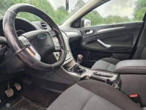 Black Ford Mondeo 2008 in Vilnius, with an engine capacity of 2.00 L and mileage of 327 thousand km for 1900 €, photo 30 on AUTOMOTO.COM.LV