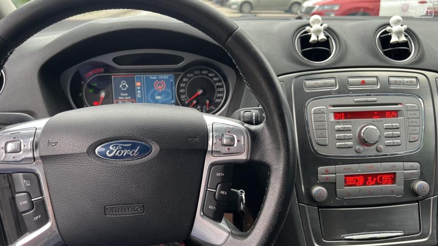 Black Ford Mondeo 2008 in Kaunas, with an engine capacity of 2.00 L and mileage of 330 thousand km for 2050 €, photo 11 on AUTOMOTO.COM.LV
