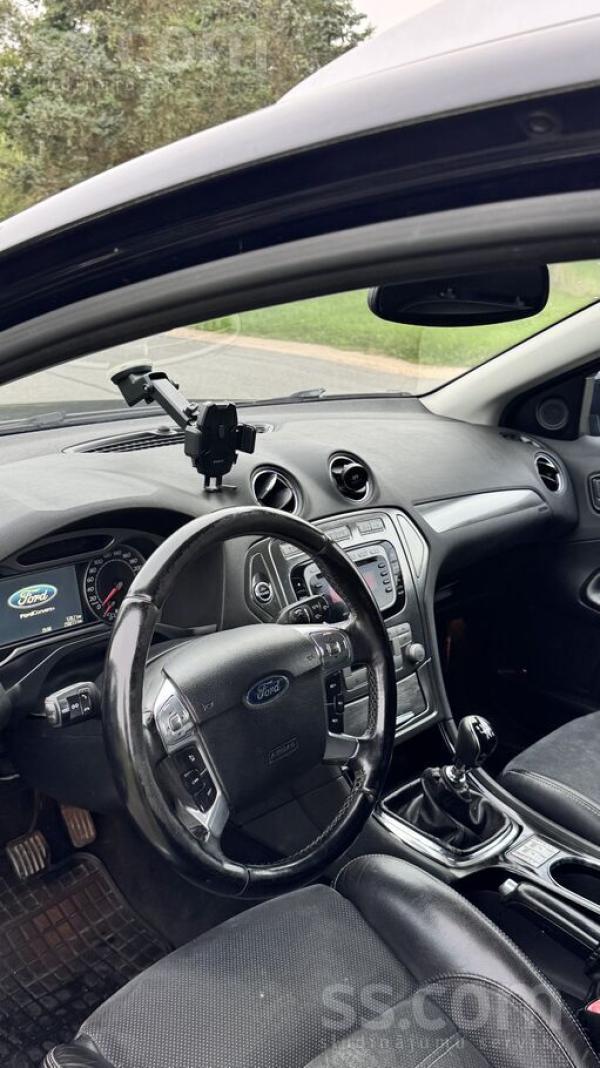 Melns Ford Mondeo 2008 Kuldīga, ar dzinēja tilpumu 2.00 L un nobraukumu 250 tūkst. km par 1700 €, foto 7 vietnē AUTOMOTO.COM.LV