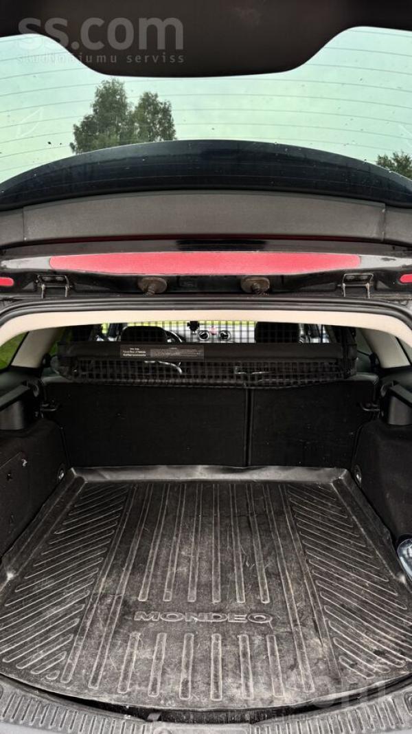 Melns Ford Mondeo 2008 Kuldīga, ar dzinēja tilpumu 2.00 L un nobraukumu 250 tūkst. km par 1700 €, foto 10 vietnē AUTOMOTO.COM.LV