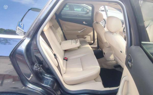 Black Ford Mondeo 2008 in Panevezys, with an engine capacity of 1.75 L and mileage of 290 thousand km for 2400 €, photo 5 on AUTOMOTO.COM.LV
