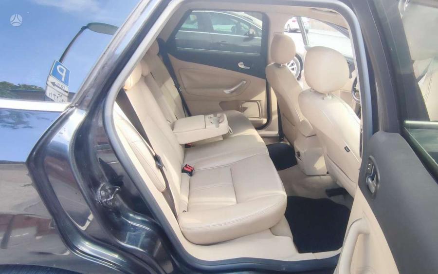 Black Ford Mondeo 2008 in Panevezys, with an engine capacity of 1.75 L and mileage of 290 thousand km for 2400 €, photo 6 on AUTOMOTO.COM.LV