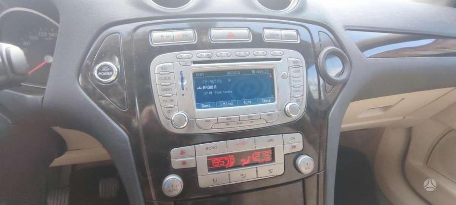 Black Ford Mondeo 2008 in Panevezys, with an engine capacity of 1.75 L and mileage of 290 thousand km for 2400 €, photo 25 on AUTOMOTO.COM.LV