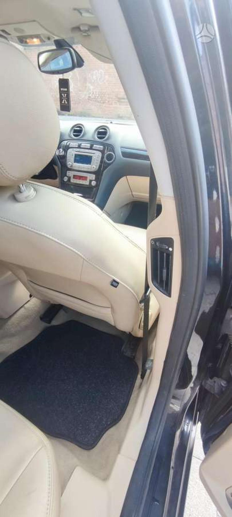 Black Ford Mondeo 2008 in Panevezys, with an engine capacity of 1.75 L and mileage of 290 thousand km for 2400 €, photo 26 on AUTOMOTO.COM.LV