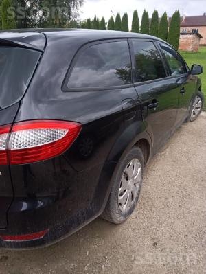 Melns Ford Mondeo 2008 Jelgava, ar dzinēja tilpumu 1.80 L un nobraukumu 350 tūkst. km par 1200 €, foto 3 vietnē AUTOMOTO.COM.LV