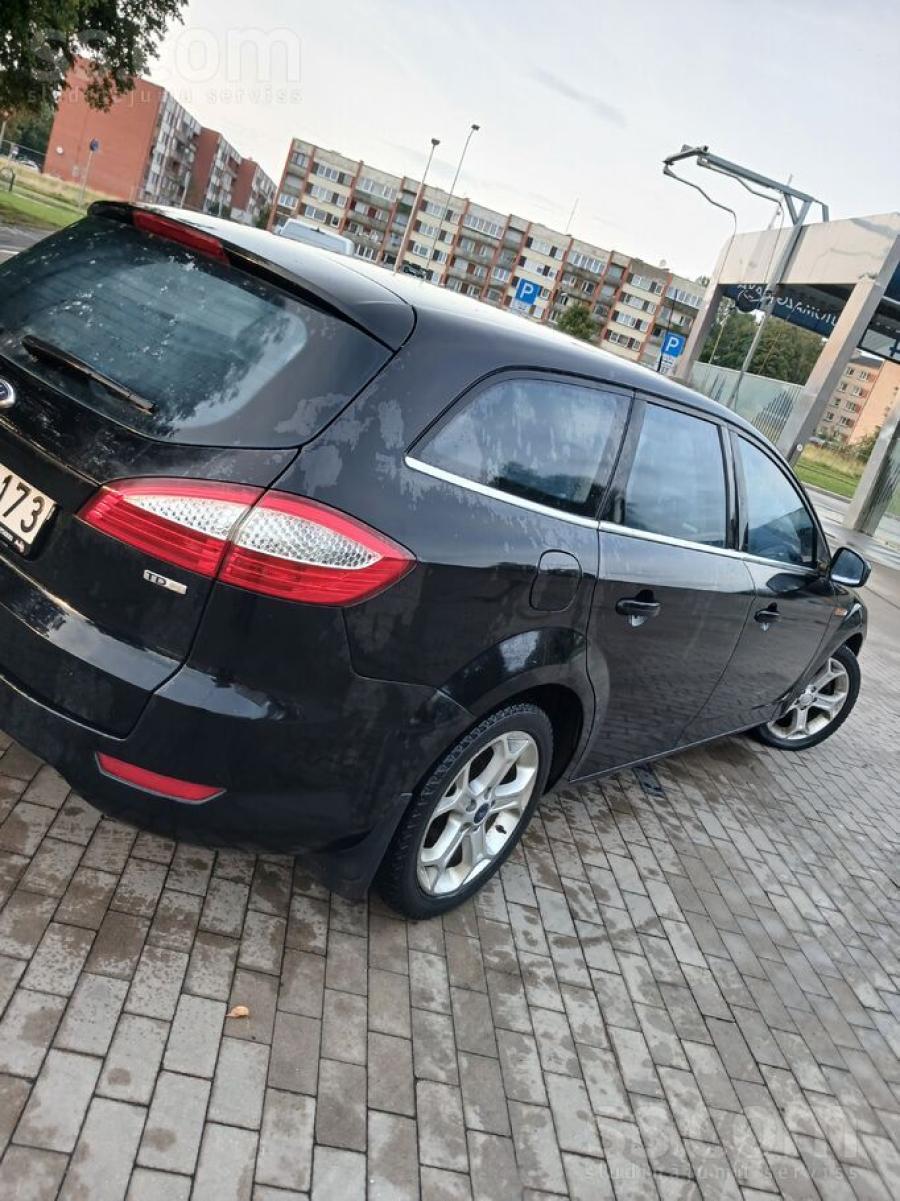 Melns Ford Mondeo 2008 Rēzekne, ar dzinēja tilpumu 2.00 L un nobraukumu 287 tūkst. km par 3500 €, foto 6 vietnē AUTOMOTO.COM.LV