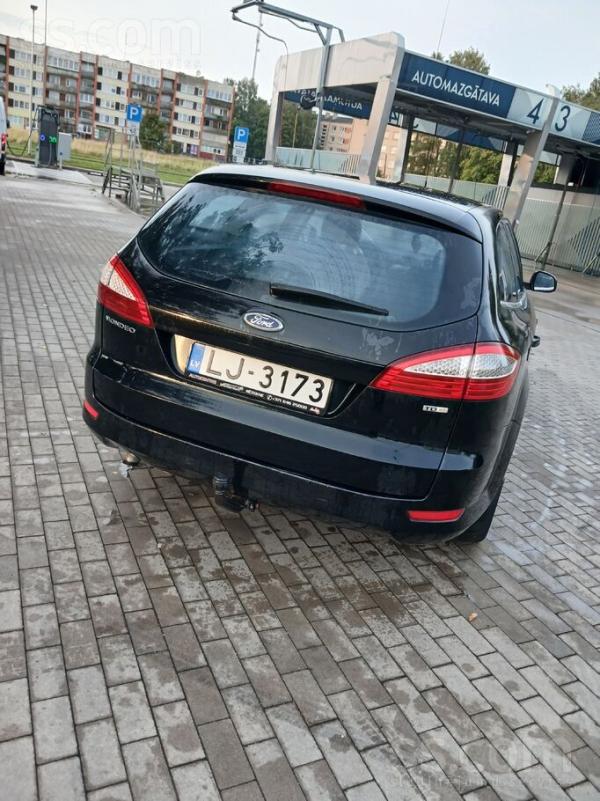 Ford Mondeo 2008 in Rezekne on AUTOMOTO.COM.LV Black Ford Mondeo 2008 in Rezekne, with an engine capacity of 2.00 L and mileage of 287 thousand km for 3500 β¬, photo 8 on AUTOMOTO.COM.LV