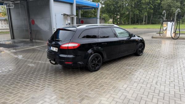 Ford Mondeo 2008 Viļņa vietnē Melns Ford Mondeo 2008 Viļņa, ar dzinēja tilpumu 2.00 L un nobraukumu 340 tūkst. km par 1650 €, foto 5 vietnē AUTOMOTO.COM.LV