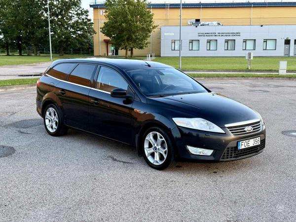 Ford Mondeo 2008 in Kaunas on AUTOMOTO.COM.LV Black Ford Mondeo 2008 in Kaunas, with an engine capacity of 2.00 L and mileage of 406 thousand km for 1900 €, photo 8 on AUTOMOTO.COM.LV
