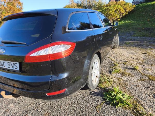 Melns Ford Mondeo 2008 Telšiai, ar dzinēja tilpumu 2.00 L un nobraukumu 397 tūkst. km par 1350 €, foto 11 vietnē AUTOMOTO.COM.LV