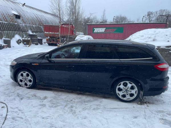 Melns Ford Mondeo 2009 Šauļi, ar dzinēja tilpumu 2.20 L un nobraukumu 244 tūkst. km par 3550 €, foto 5 vietnē AUTOMOTO.COM.LV