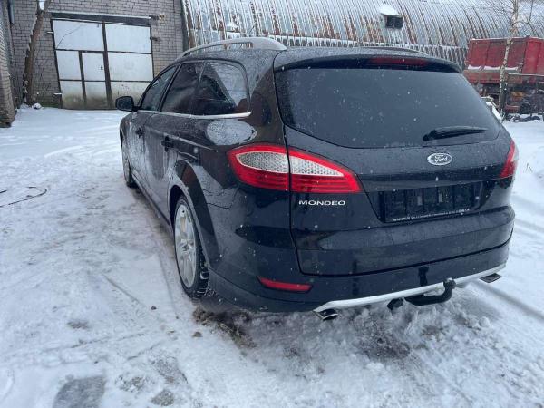 Melns Ford Mondeo 2009 Šauļi, ar dzinēja tilpumu 2.20 L un nobraukumu 244 tūkst. km par 3550 €, foto 7 vietnē AUTOMOTO.COM.LV