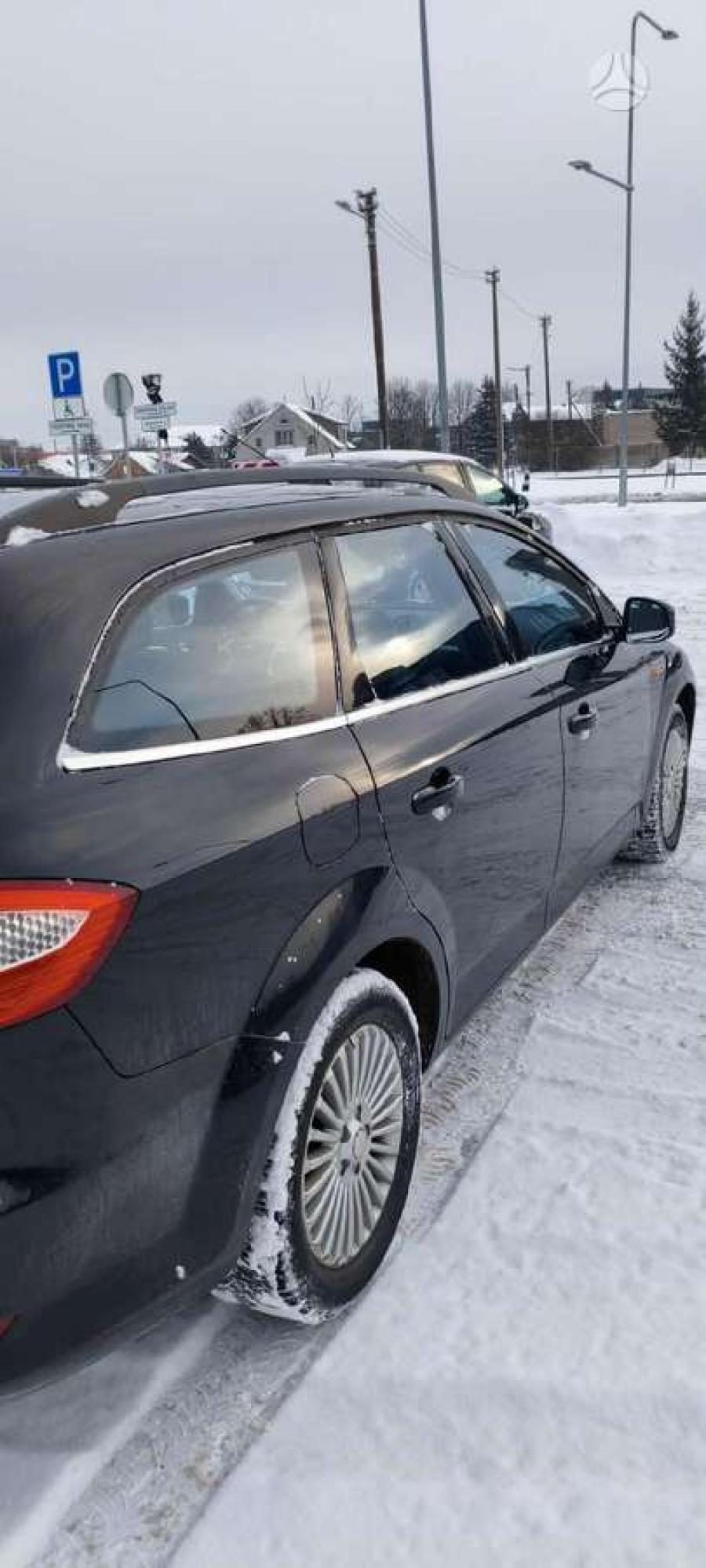 Melns Ford Mondeo 2009 Tauragė, ar dzinēja tilpumu 2.00 L un nobraukumu 422 tūkst. km par 2450 €, foto 5 vietnē AUTOMOTO.COM.LV