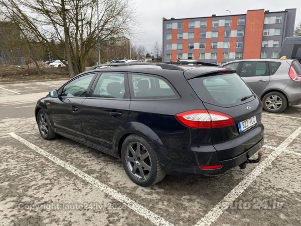Black Ford Mondeo 2009 in Tallinn, with an engine capacity of 2.00 L and mileage of 369 thousand km for 2700 €, photo 4 on AUTOMOTO.COM.LV