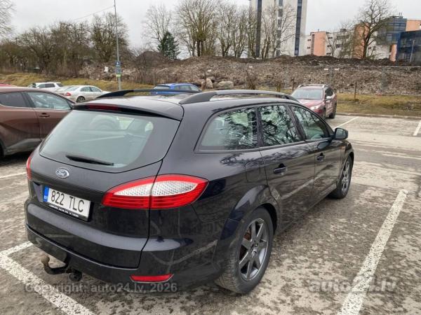 Black Ford Mondeo 2009 in Tallinn, with an engine capacity of 2.00 L and mileage of 369 thousand km for 2700 €, photo 6 on AUTOMOTO.COM.LV