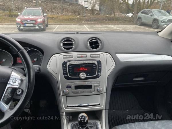 Melns Ford Mondeo 2009 Tallina, ar dzinēja tilpumu 2.00 L un nobraukumu 369 tūkst. km par 2700 €, foto 10 vietnē AUTOMOTO.COM.LV