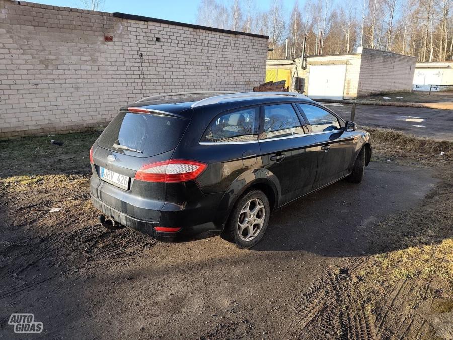 Melns Ford Mondeo 2009 Naujoji Akmenė, ar dzinēja tilpumu 2.00 L un nobraukumu 400 tūkst. km par 1350 €, foto 9 vietnē AUTOMOTO.COM.LV