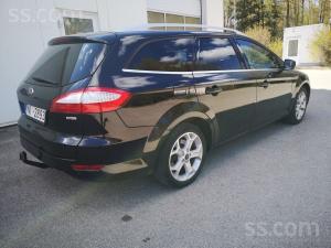 Melns Ford Mondeo 2009 Rīga, ar dzinēja tilpumu 2.00 L un nobraukumu 0 tūkst. km par 2590 €, foto 5 vietnē AUTOMOTO.COM.LV
