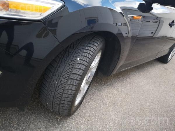 Black Ford Mondeo 2009 in Riga, with an engine capacity of 2.00 L and mileage of 0 thousand km for 2590 €, photo 10 on AUTOMOTO.COM.LV