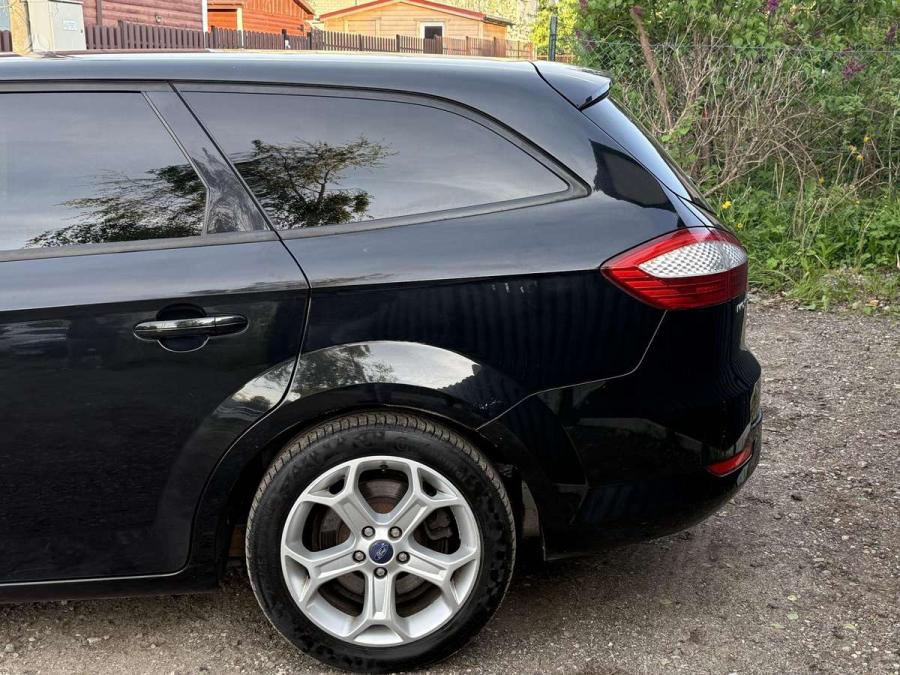 Black Ford Mondeo 2009 in Kaunas, with an engine capacity of 2.00 L and mileage of 260 thousand km for 2100 €, photo 10 on AUTOMOTO.COM.LV
