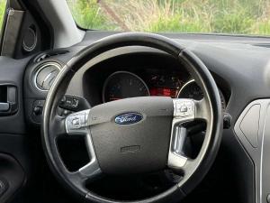 Black Ford Mondeo 2009 in Kaunas, with an engine capacity of 2.00 L and mileage of 260 thousand km for 2100 €, photo 17 on AUTOMOTO.COM.LV