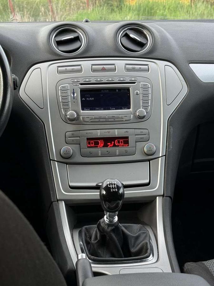 Black Ford Mondeo 2009 in Kaunas, with an engine capacity of 2.00 L and mileage of 260 thousand km for 2100 €, photo 19 on AUTOMOTO.COM.LV