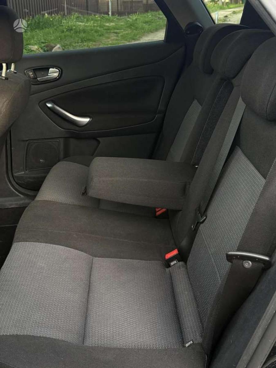 Black Ford Mondeo 2009 in Kaunas, with an engine capacity of 2.00 L and mileage of 260 thousand km for 2100 €, photo 21 on AUTOMOTO.COM.LV
