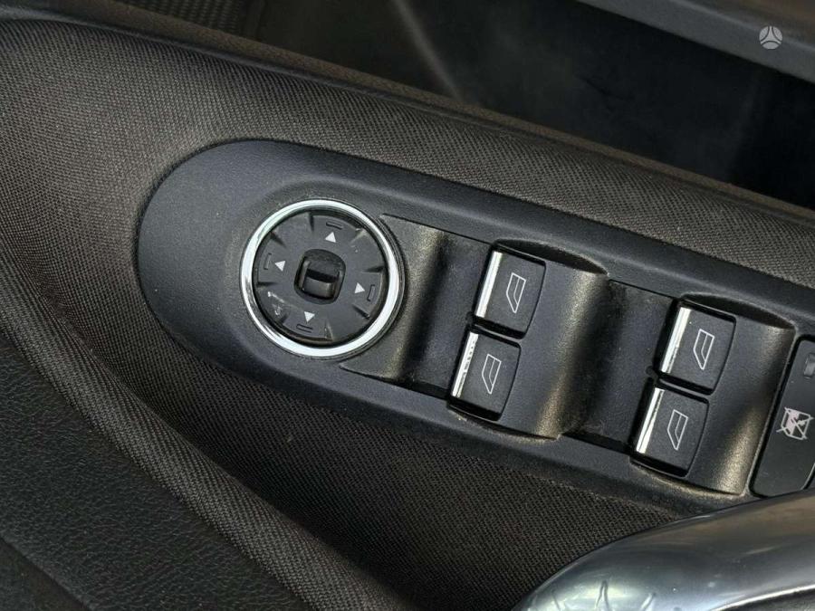 Black Ford Mondeo 2009 in Kaunas, with an engine capacity of 2.00 L and mileage of 260 thousand km for 2100 €, photo 25 on AUTOMOTO.COM.LV