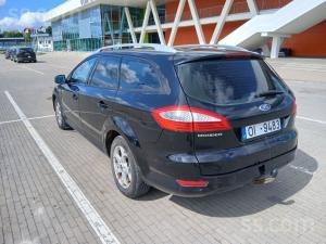 Black Ford Mondeo 2009 in Rezekne, with an engine capacity of 1.80 L and mileage of 272 thousand km for 1950 €, photo 4 on AUTOMOTO.COM.LV
