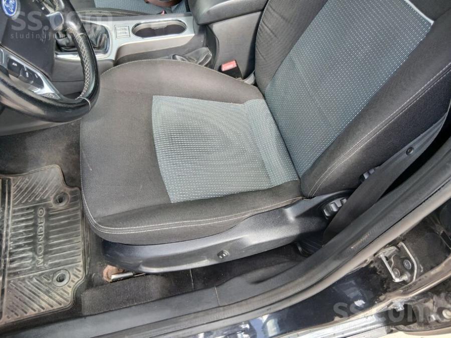 Black Ford Mondeo 2009 in Rezekne, with an engine capacity of 1.80 L and mileage of 272 thousand km for 1950 €, photo 8 on AUTOMOTO.COM.LV