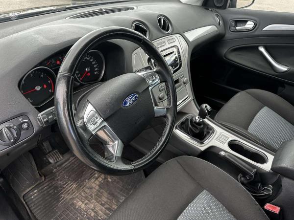 Форд Мондео 2009 в Пренай на AUTOMOTO.COM.LV Черный Форд Мондео 2009 в Пренай, объемом двигателя 2.00 л и пробегом 303 тыс. км за 2150 €, фото 11 на AUTOMOTO.COM.LV