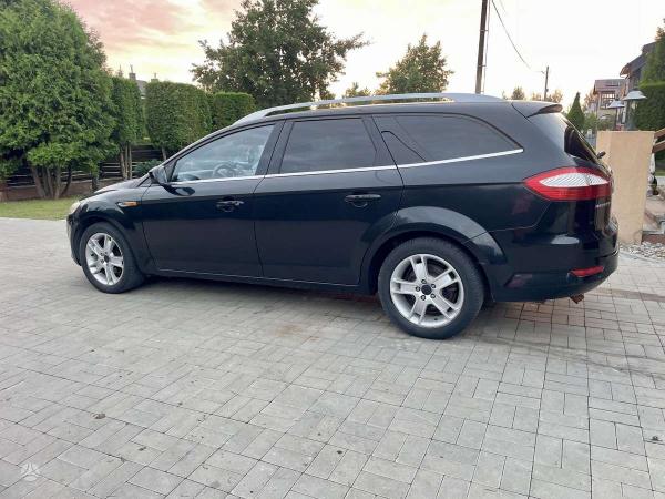 Melns Ford Mondeo 2009 Viļņa, ar dzinēja tilpumu 1.75 L un nobraukumu 290 tūkst. km par 2000 €, foto 6 vietnē AUTOMOTO.COM.LV