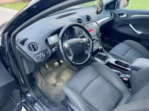 Black Ford Mondeo 2009 in Vilnius, with an engine capacity of 1.75 L and mileage of 290 thousand km for 2000 €, photo 12 on AUTOMOTO.COM.LV