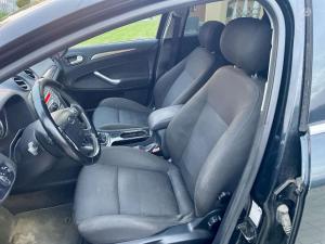 Black Ford Mondeo 2009 in Vilnius, with an engine capacity of 1.75 L and mileage of 290 thousand km for 2000 €, photo 13 on AUTOMOTO.COM.LV
