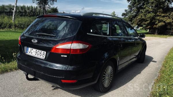 Black Ford Mondeo 2009 in Cesis, with an engine capacity of 2.00 L and mileage of 412 thousand km for 2100 €, photo 3 on AUTOMOTO.COM.LV