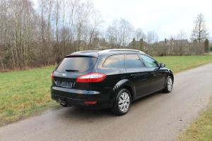 Melns Ford Mondeo 2010 Birštonas, ar dzinēja tilpumu 2.00 L un nobraukumu 211 tūkst. km par 1900 €, foto 5 vietnē AUTOMOTO.COM.LV